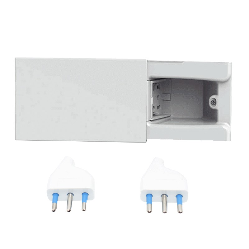 Hide 4Box Hide 4 Modules sliding socket with a Universal Side socket white