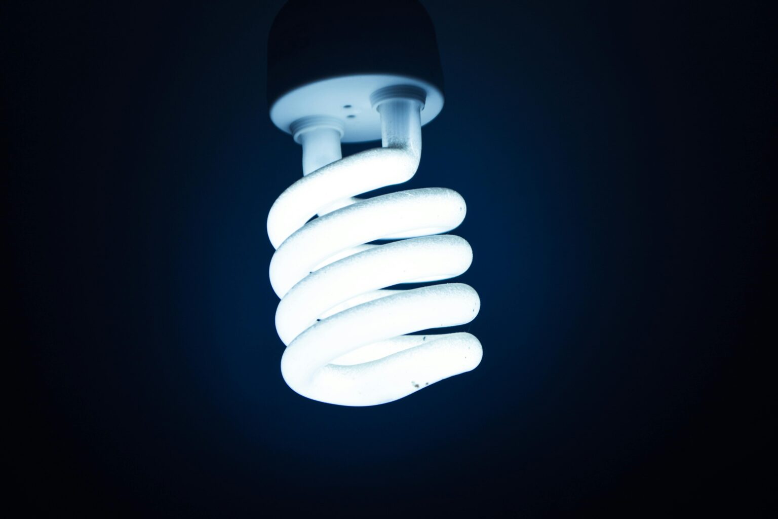 Lampadina che Lampeggia da Accesa? Cosa Fare